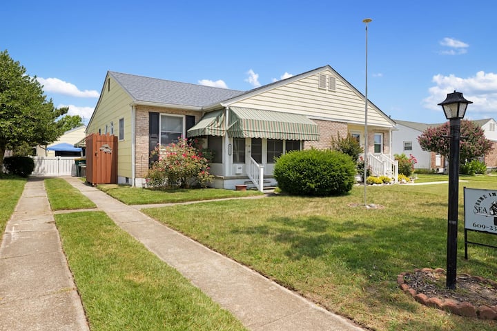 3 Br Pet Friendly In Heart Of Cape May! - Cape May, NJ