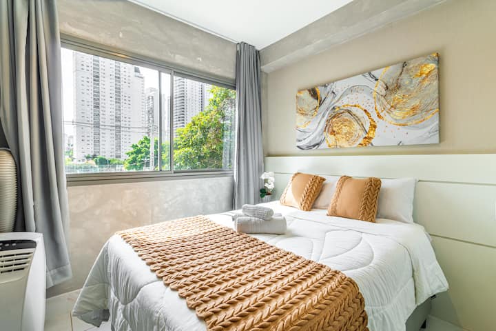 Modern Apt W/ Ac & Parking | Near Santa Cruz Metro - São Paulo