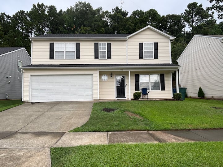 Spacious Home In Durham - Durham, NC