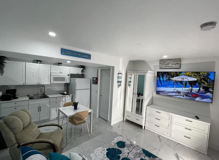 Sea Serenity *5 Min To Beach* - Fort Lauderdale