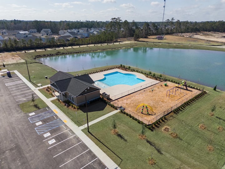 Savvyretreat | Kingbed-pool-gym-10mins To Airport - Pooler, GA