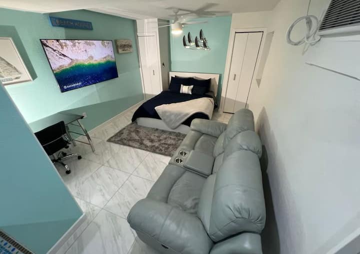 Coral Breeze *5 Min To Beach* - Fort Lauderdale