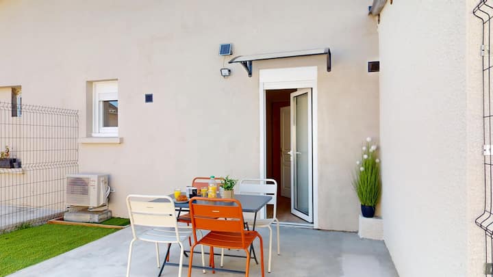 Charmant Studio Rénové. - ibis Budget Pau Est