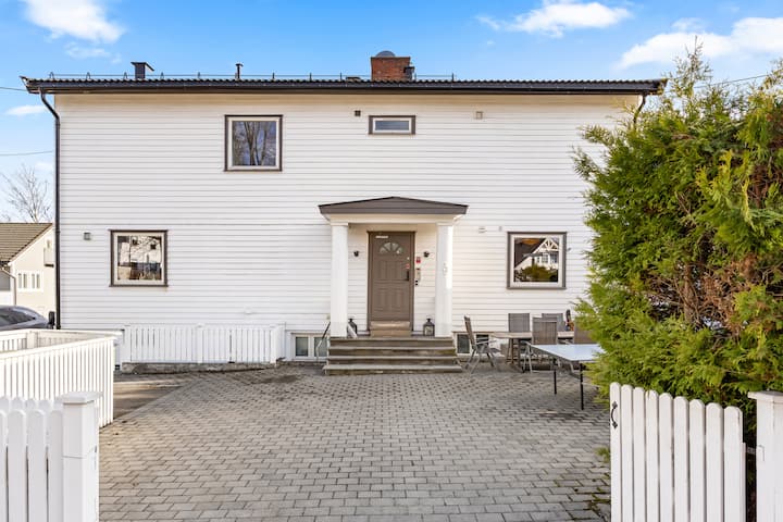 Stor Bolig Med Alle Fasiliteter. - Oslo