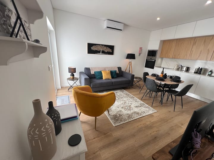 Stylish House - Sun Terrace- Walk To Beach Ferry - Faro