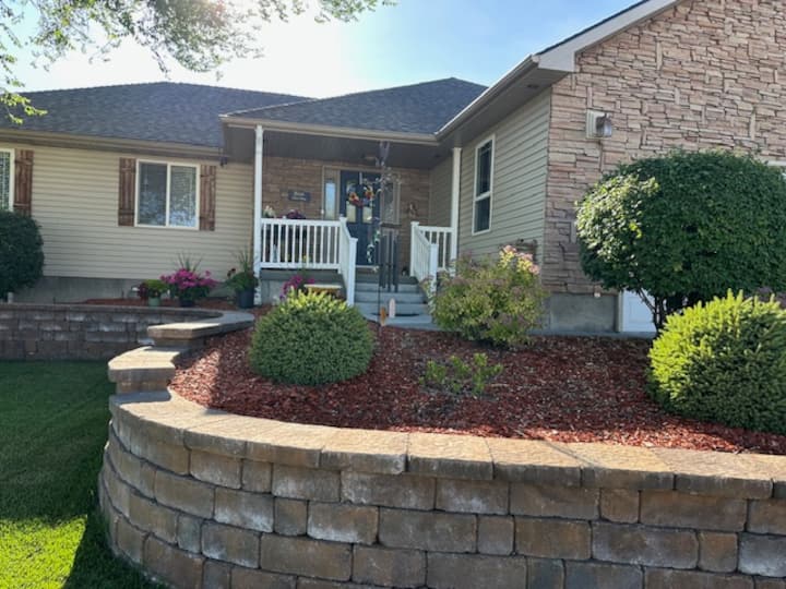 Africa Snug
One King Bed - Rexburg, ID