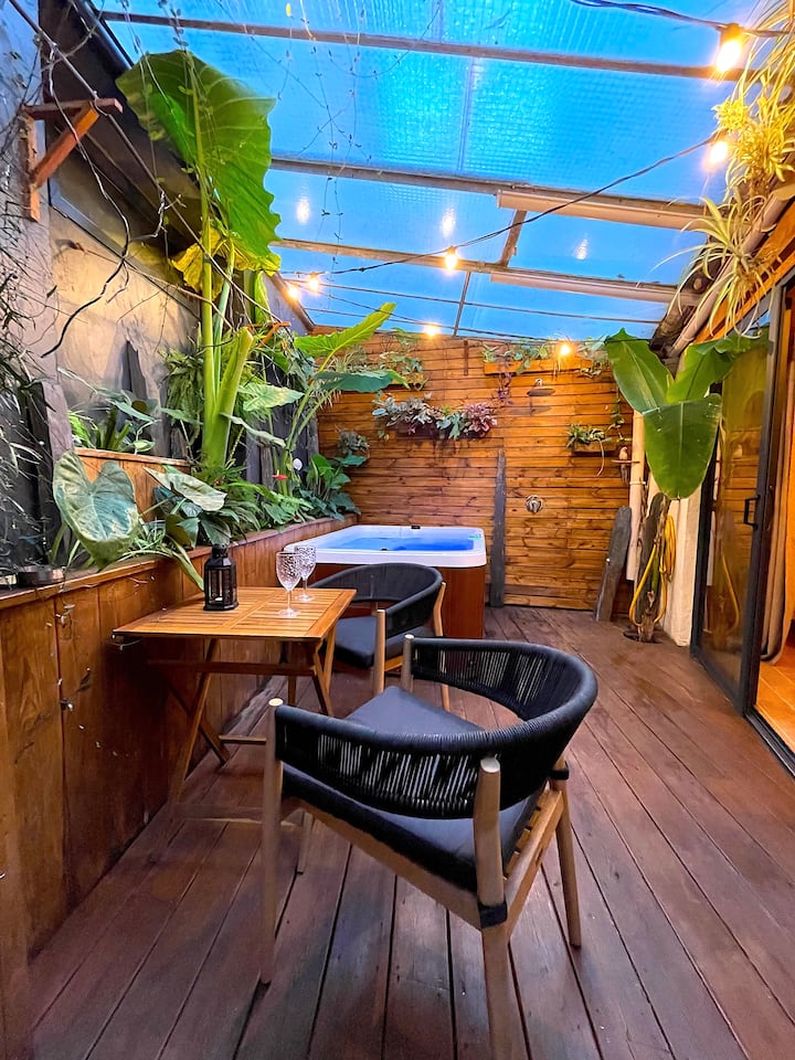 Myinsolite - Jungle & Jacuzzi - Vauvert