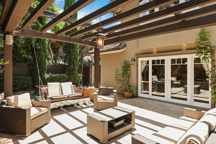 Splendid Grand Beach Home Right By Newport Beach - Costa Mesa, CA