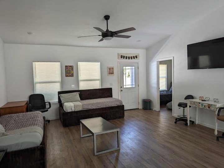 (5b/2b): Brand New House For Travelers (2501) - Tallahassee, FL