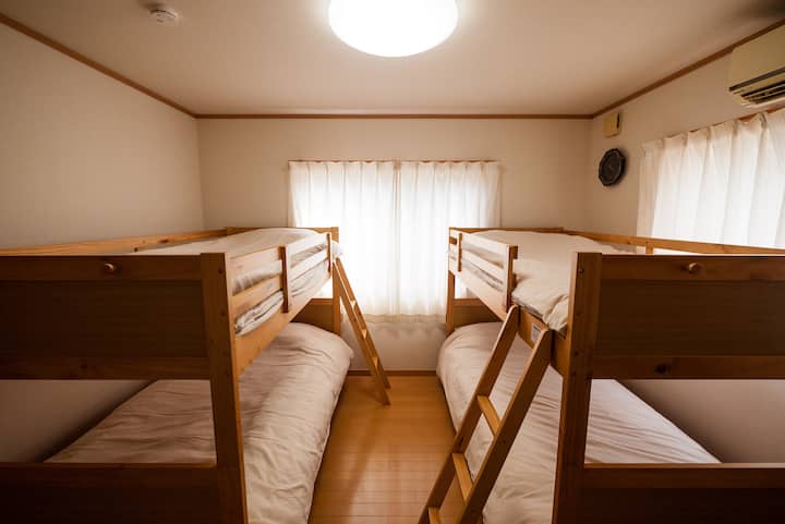 ゆるりたび~富山市越前町~は1棟貸切の宿です。富山市中心部に位置し、観光や買物や食事に便利です - Toyama