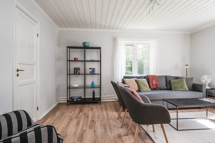 Bright And Stylish 4 Bedroom In Norberg - Norberg