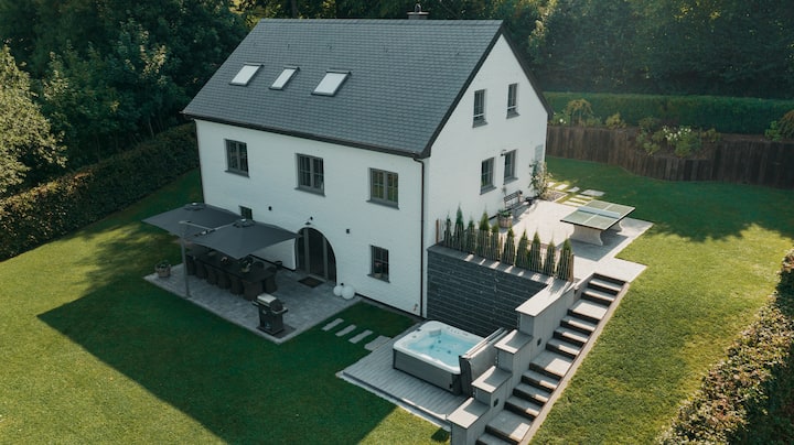 The Little Rock • Relax & Unwind - Spa