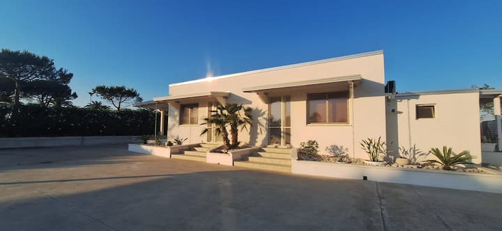 Ilios Podilimbo - Paestum - Paestum, SA, Italia