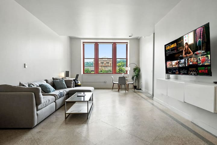 Modern 2br | Nr Stadiums + Pool - Pittsburgh