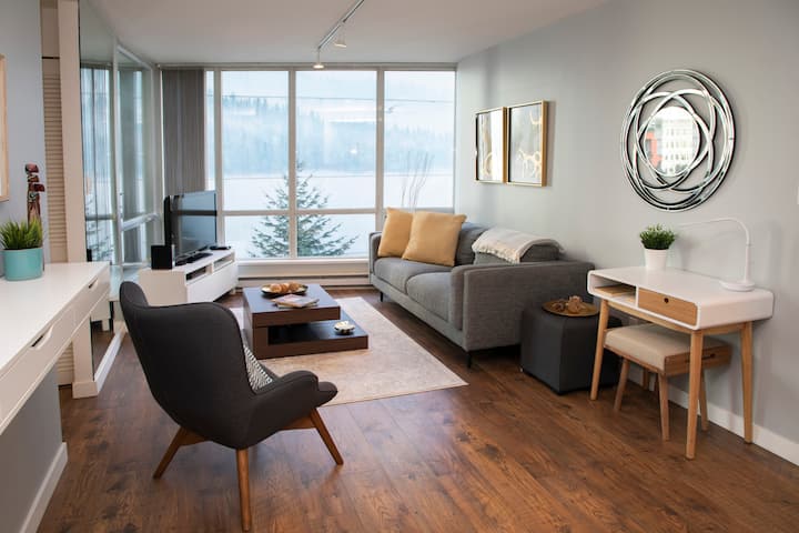 Modern Stylish Central Dt • Free Pkrg • Wifi • Gym - British Columbia