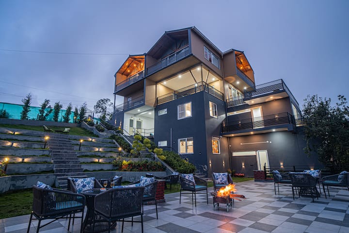 1 Pet-friendly Room W/ Valley Views, Garden & Deck - Mukteshwar