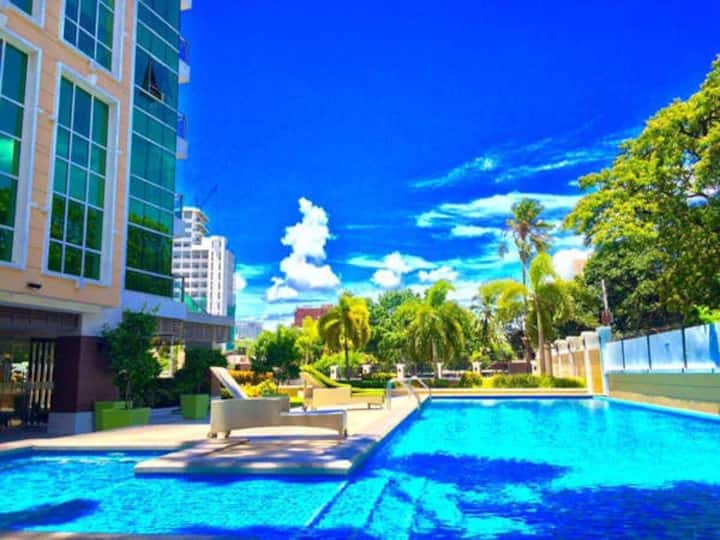 Great Location With Pool/gym And  Wi-fi - Cebu City