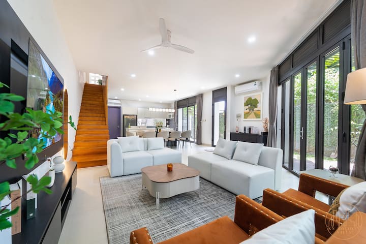 Kn8 Holiday Villa With Mini Pool - 胡志明市