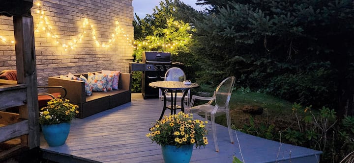 Bright Private Studio: Near Downtown Core - Cornwall, ON, Canada