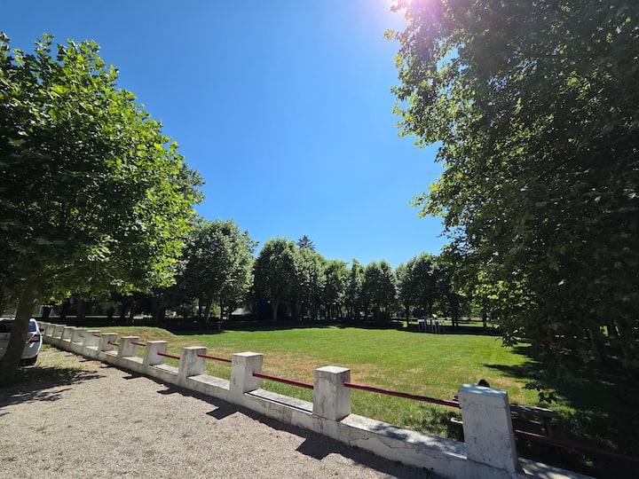 Aux Thermes D'antan - Le Mourtis