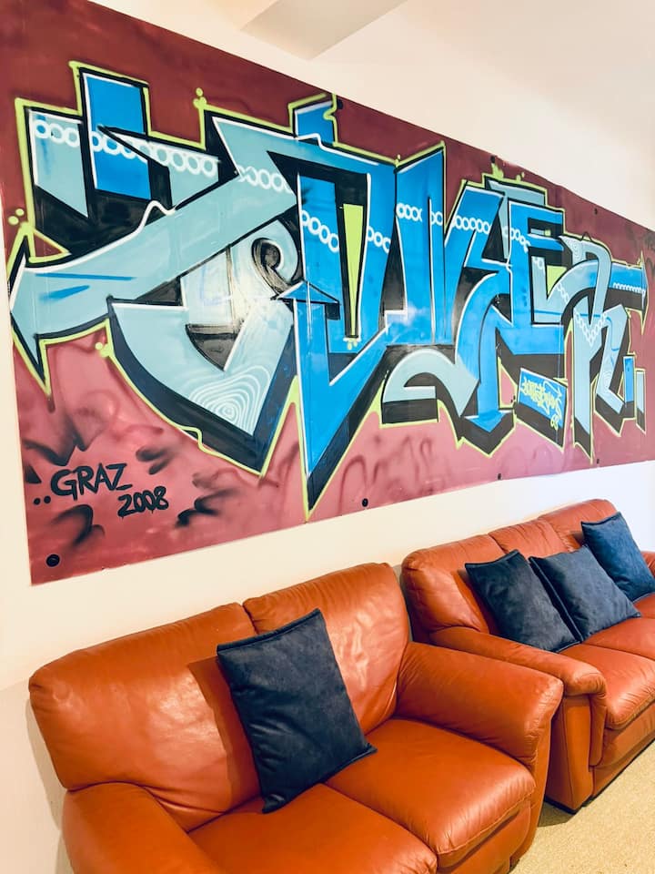 Numbr25 - Budget 2-bed Room - Graz