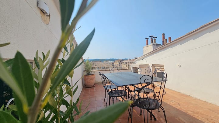 Appartement Dans Le Cœur Historique Avec Terrasse - Aix-en-Provence