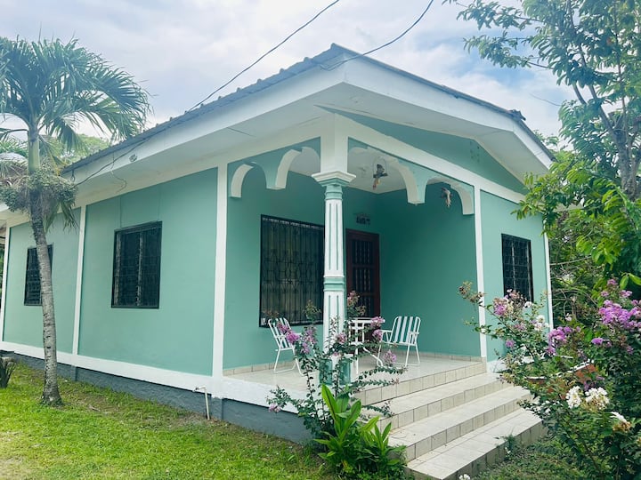 Casa Cerca De La Playa En Tulian Campo - Puerto Cortés