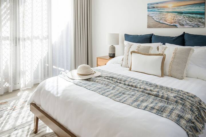 Walk To Beach | Couples Retreat | Indulgence - Peregian Beach