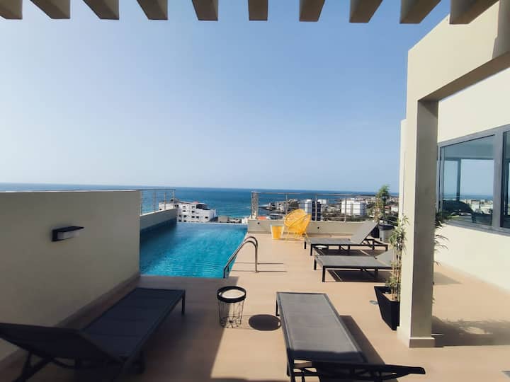 T2 Avec Balcon, Piscine,rooftoop Et Salle De Sport - Dakar