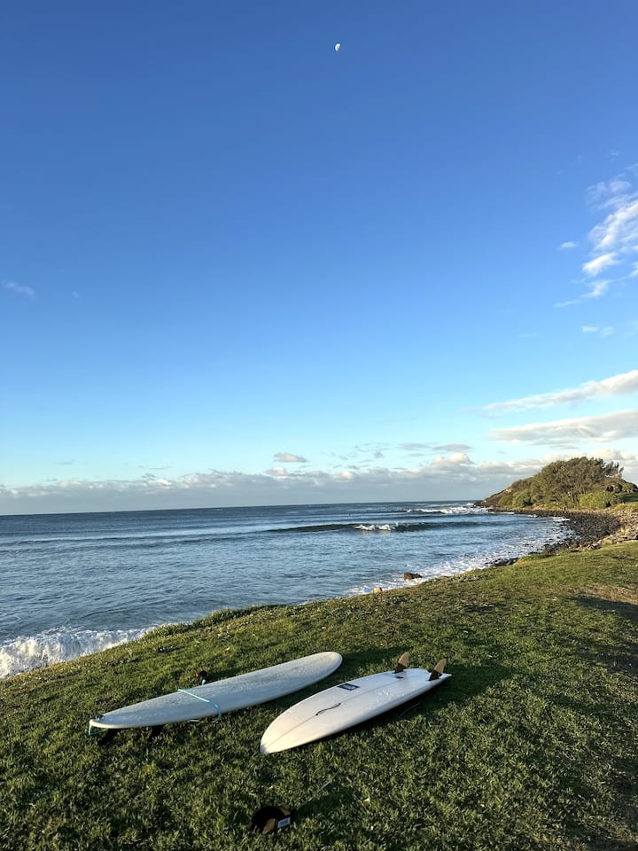 *New Listing* Coastal Loft • Walk 2 Surf • Pets Ok - Crescent Head