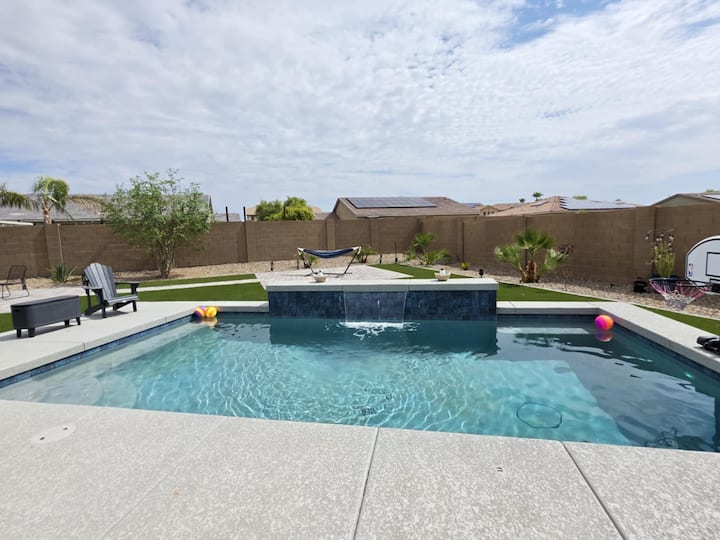 Grande Royale
<Heated Saltwater Pool> - Casa Grande, AZ