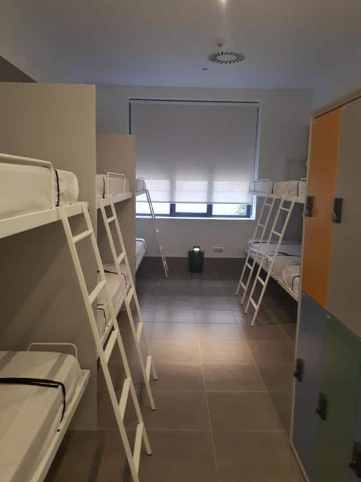 The Book Factory - Cama En Dormitorio Compartido - Valladolid, España