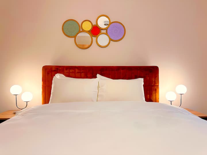 Trendy 1br • Balcony • Prime Taksim Location - İstanbul