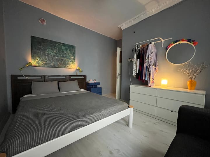 Chic And Cozy Room In A Downtown Flat - İstanbul