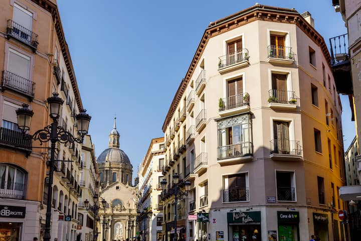 2 Apartamentos (Al Lado Del Pilar) + Plaza Parking - Zaragoza, España