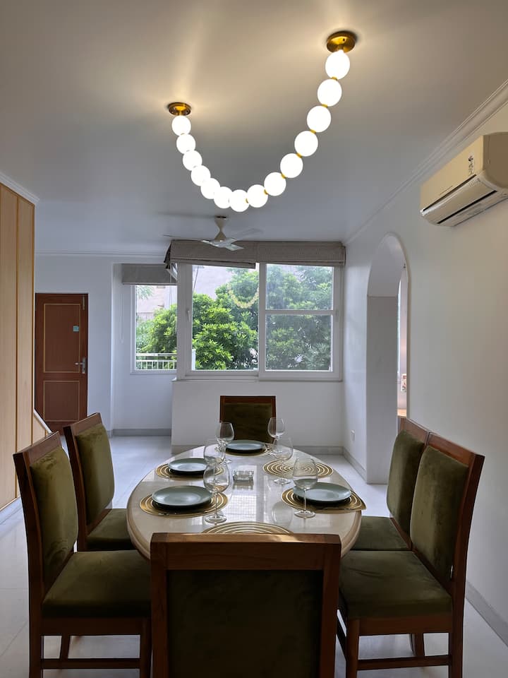 Mustard Mansion-vasant Kunj-duplex-15mins Airport - Aeropuerto de Nuvea Delhi Indira Gandhi (DEL)