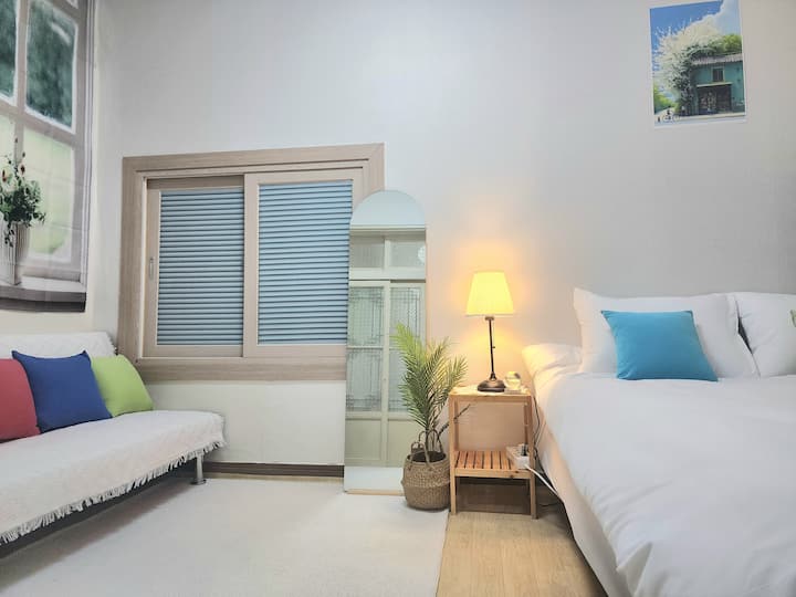 #부산여행#넷플릭스#예쁜숙소#흰여울문화마을#가족여행#감성숙소#영도포차#태종대#최대6인 - Busan