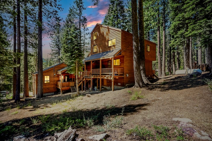 Luxury Chalet 10 Min To Lake W/ Gym & Theater - Lake Tahoe