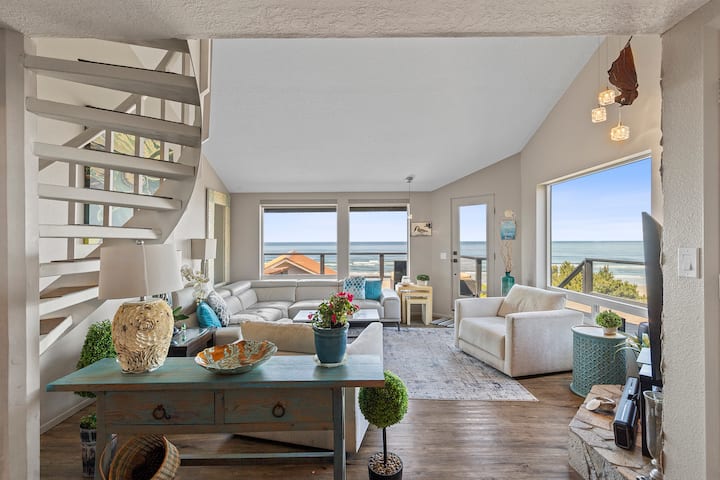 Pacific Penthouse | Coastal Escape | 180° Views! - Newport, OR