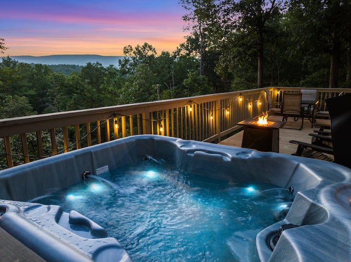 Stunning View*hot Tub*arcade*firepit - 百老匯