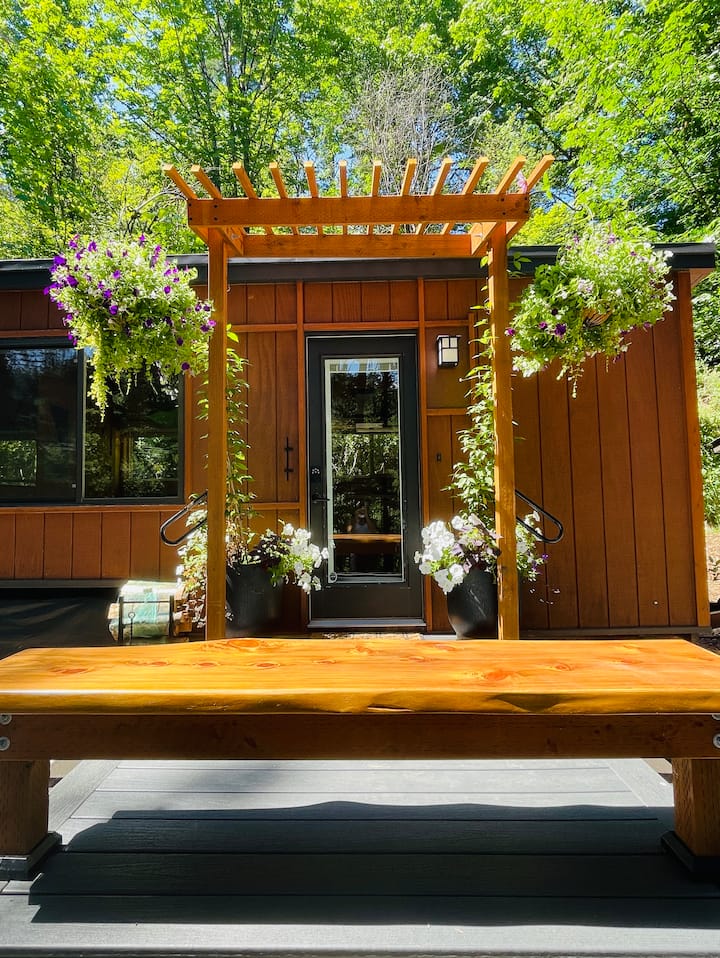 Tranquility Station Tiny House - Washougal, WA