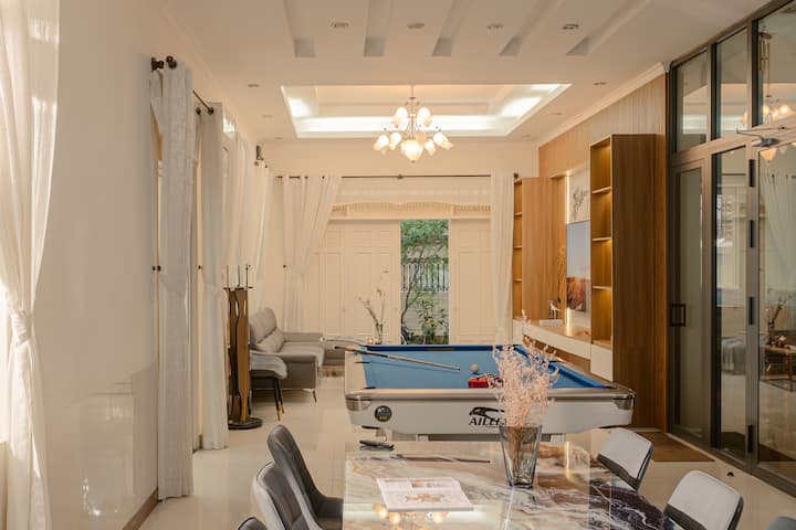 Tranquil Pool Villa-5br 6wc Karaoke Billiards Bbq - Ho Chi Minh