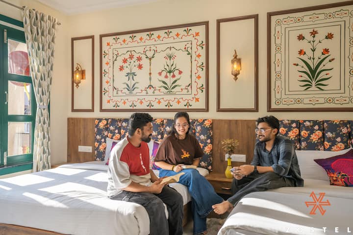 Deluxe Triple Room In Agra - Agra
