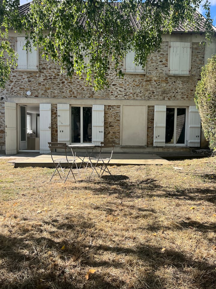 Gîte 4 Chambres, Maison Briarde - Fontenay-Trésigny