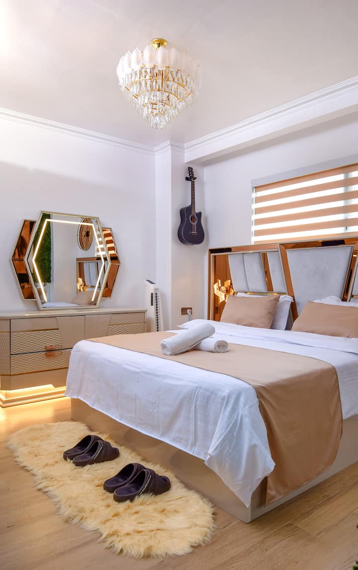 Godwin’s View/airy, Stylish 2br - Kenya