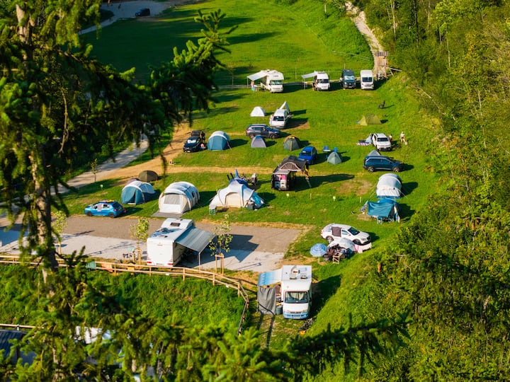 Barbana Lipizzans | Tent Pitch | Electric Hook-up - Bled