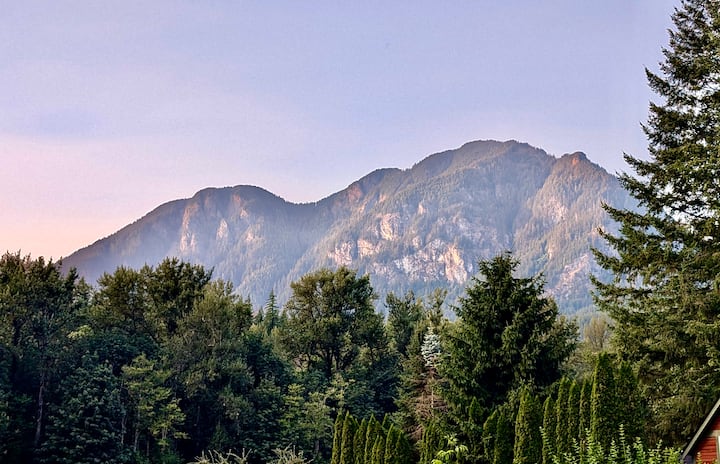 Three Cedars | Cozy Gold Bar Home Near River - Gold Bar, WA