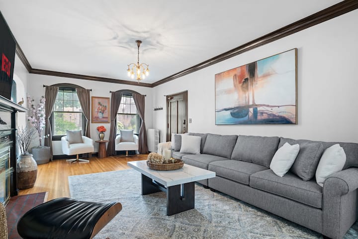 Urban Luxe With Unmatched Location- Cathedral View - Saint Paul, MN