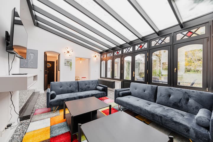 Vaste Maison Bourgeoise
(7 Chambres 4 Sdb) - Tournai