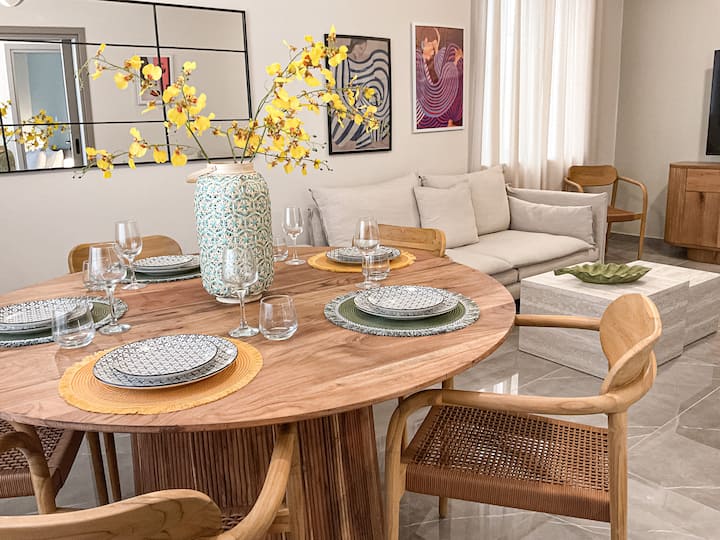 Casa7 Urban 3 Bedroom Apartment - ハニア